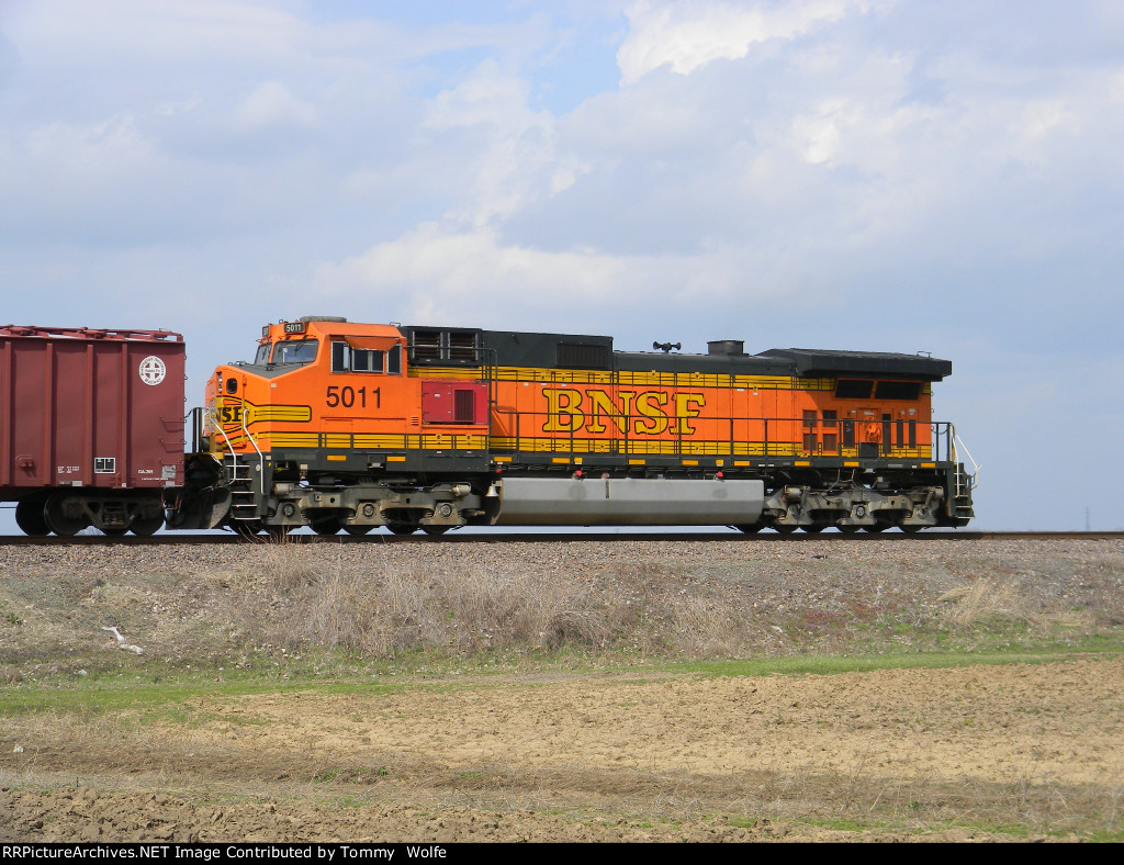 BNSF 5011